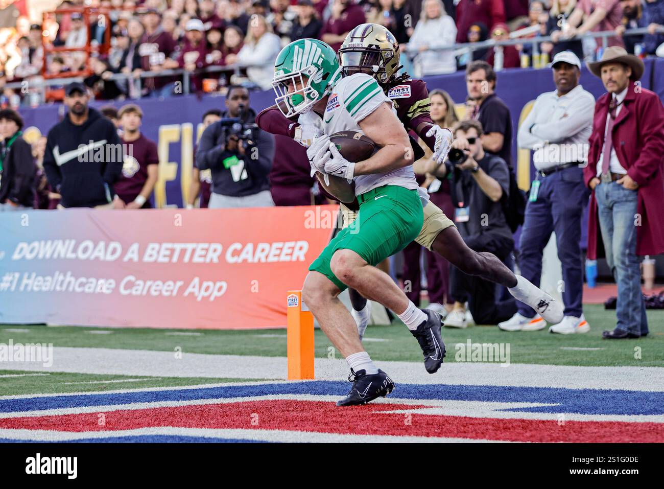 DALLAS, TX - JANUARY 03: North Texas Mean Green wide receiver Landon ...