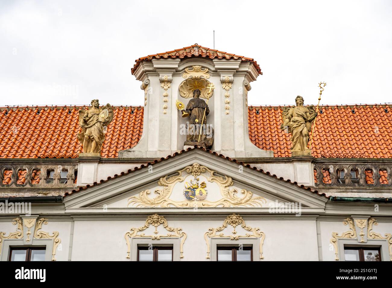 Statues above the entrance of Strahov monastery (Strahovský klášter ...