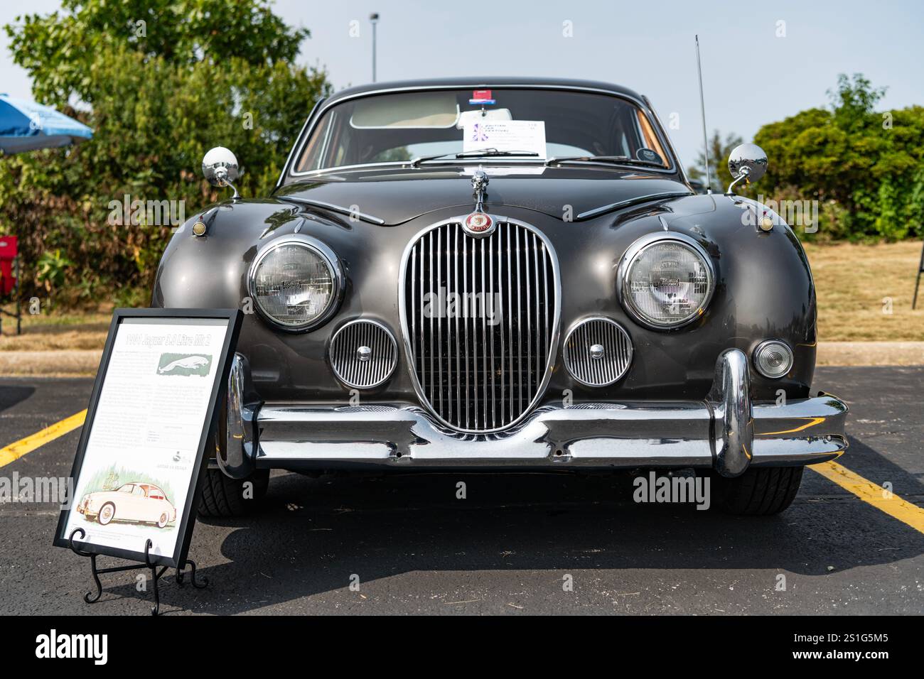 Chicago, Illinois, USA - September 08, 2024: Silver vintage car Jaguar ...