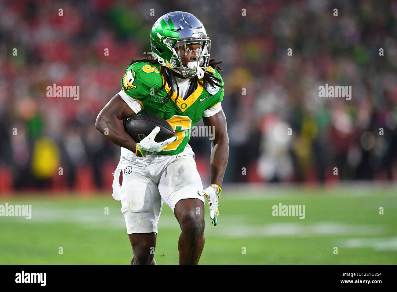 PASADENA, CA - JANUARY 01: Running Back Noah Whittington #6 of the ...