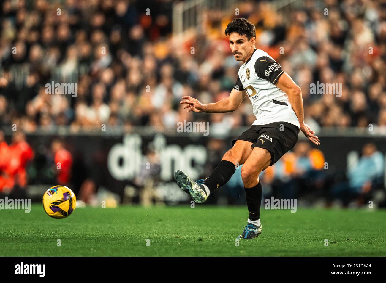 Valencia, Espagne. 03rd Jan, 2025. Andre Almeida of Valencia CF during ...