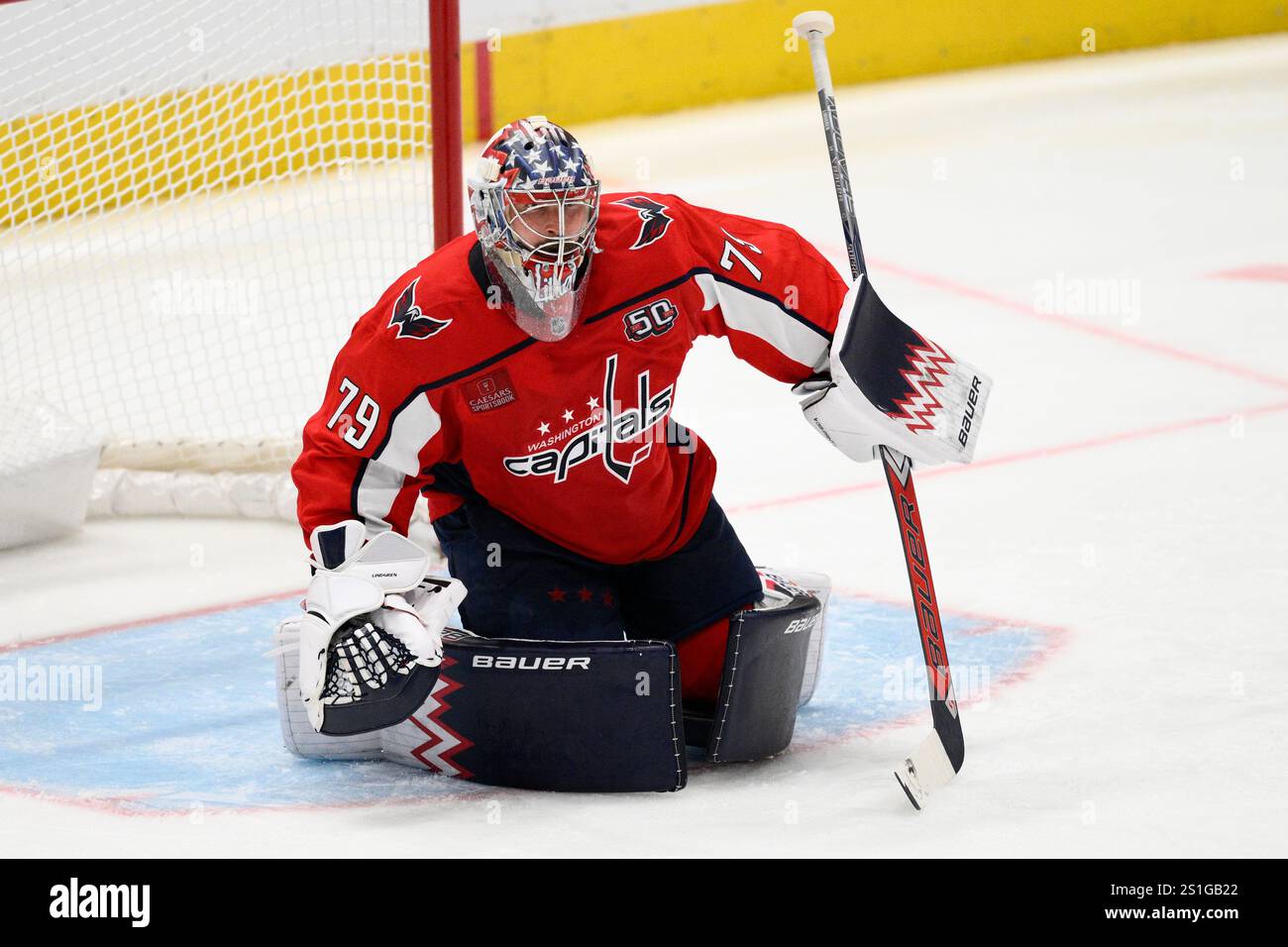 Washington Capitals goaltender Charlie Lindgren (79) in action during ...