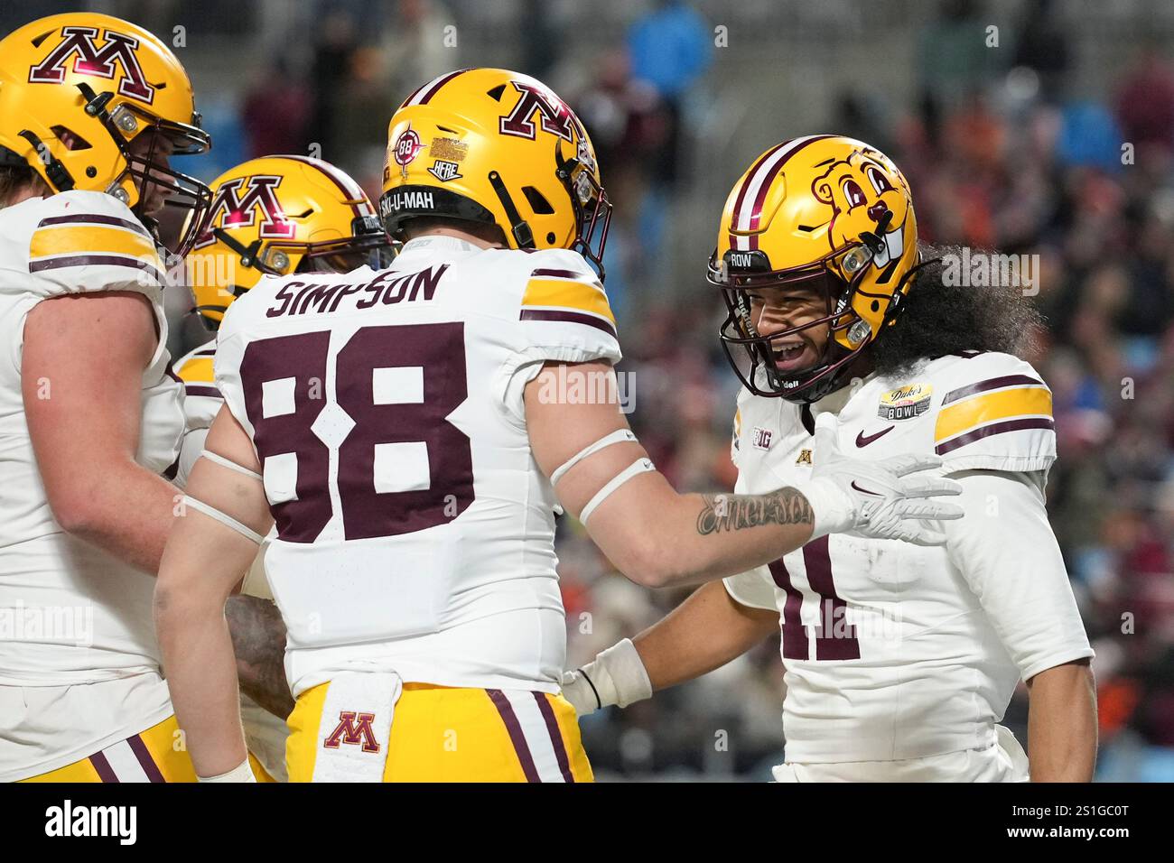 CHARLOTTE, NC - JANUARY 03: Minnesota Golden Gophers wide receiver ...