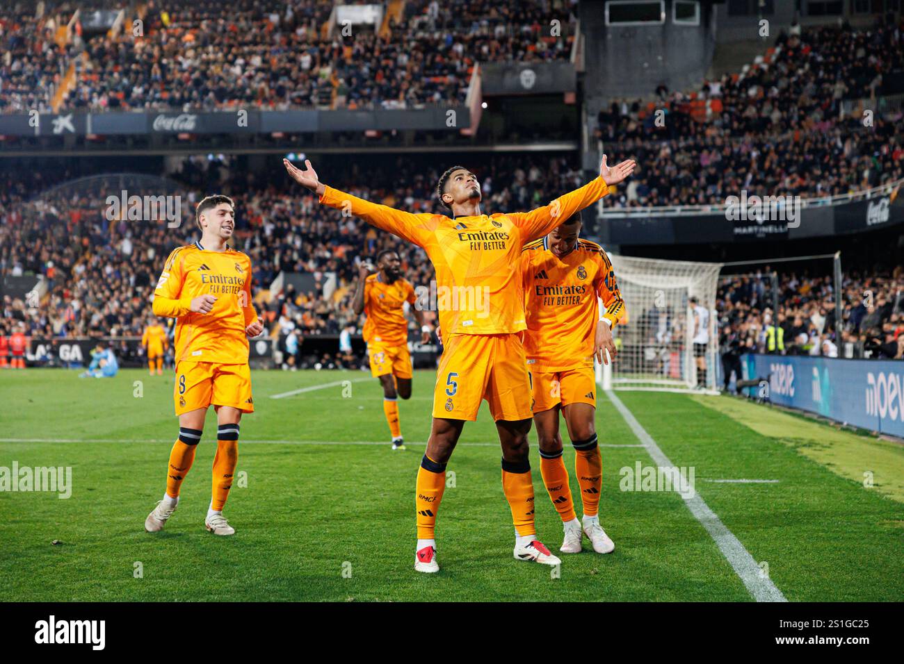 Valencia, Spain. 03rd Jan, 2025. Federico Valverde (L) and Jude ...