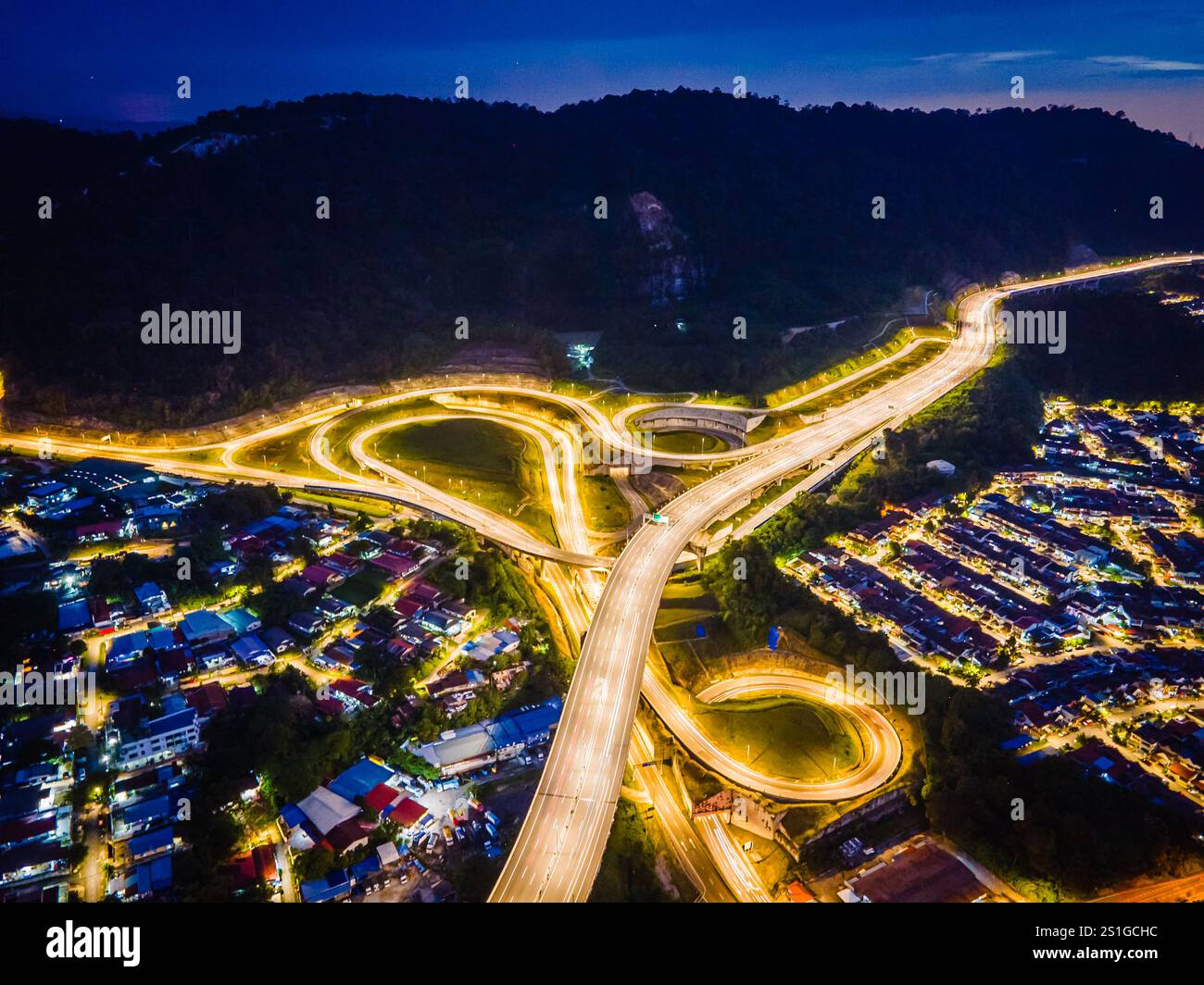 DUKE Highway at Kuala Lumpur Outer Ring Road Stock Photo - Alamy