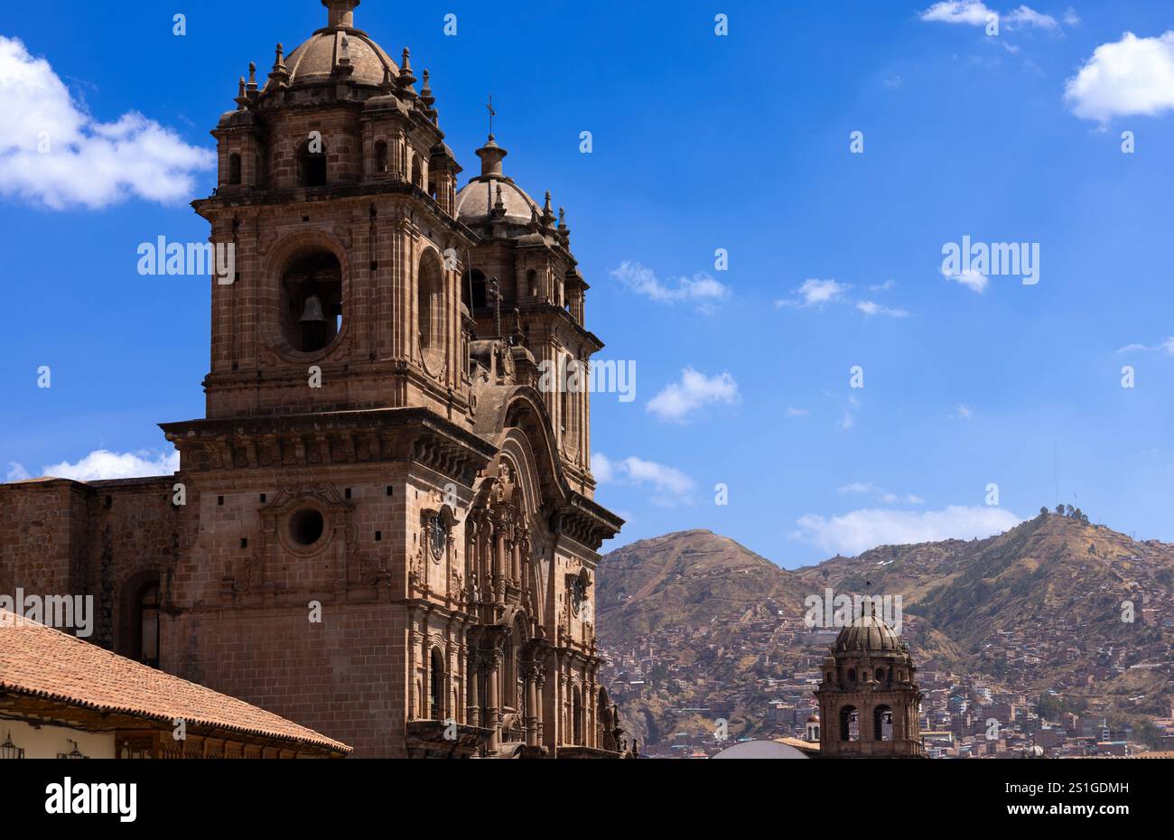 Peru, Cusco, Central Plaza de Armas square in historic city center with ...