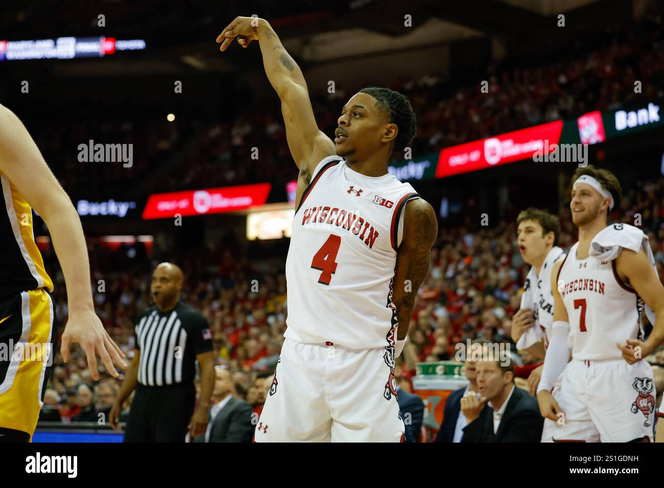 Madison, WI, USA. 3rd Jan, 2025. Wisconsin Badgers guard Kamari McGee ...