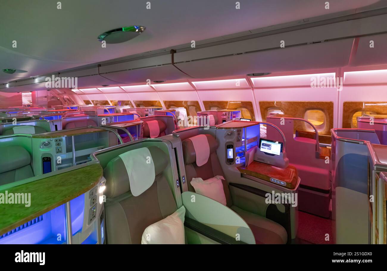 Modern airplane interiors, luxury first class and business class seats ...