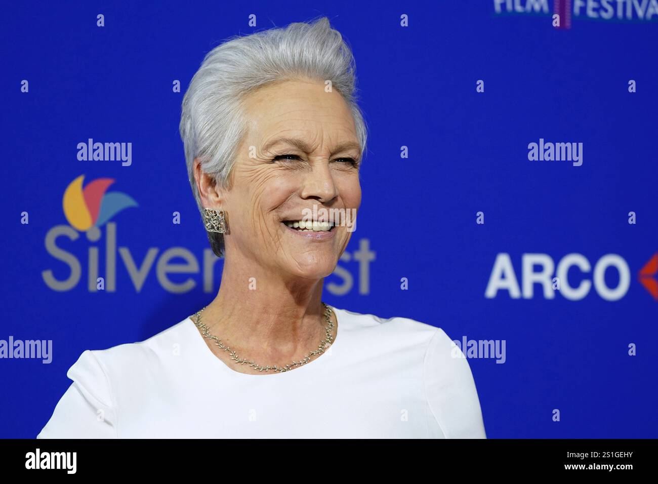 Jamie Lee Curtis arrives at the 36th annual Palm Springs International ...