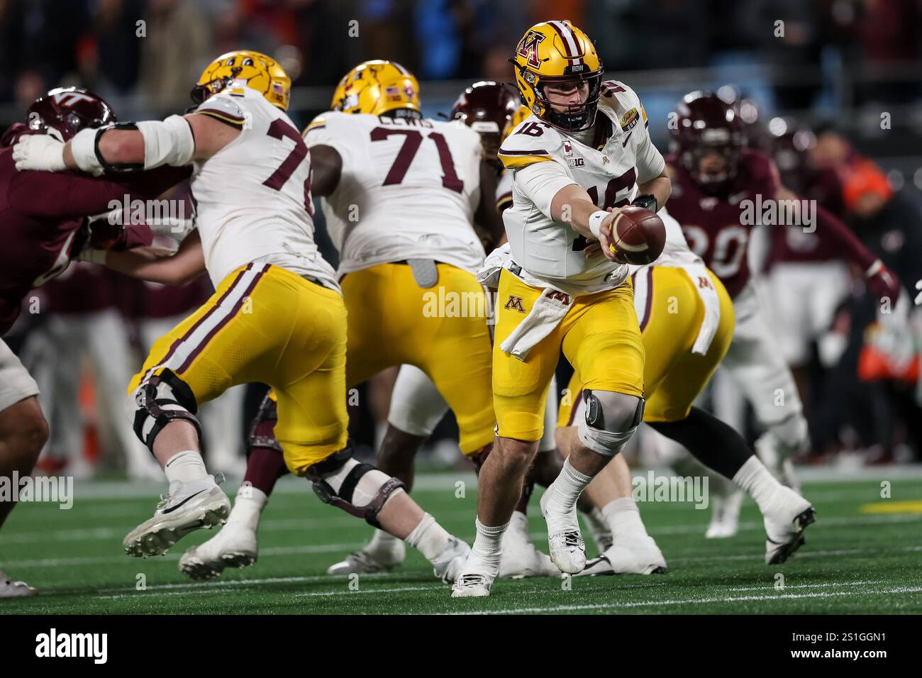 Charlotte, North Carolina, USA. 3rd Jan, 2025. Minnesota Golden Gophers ...