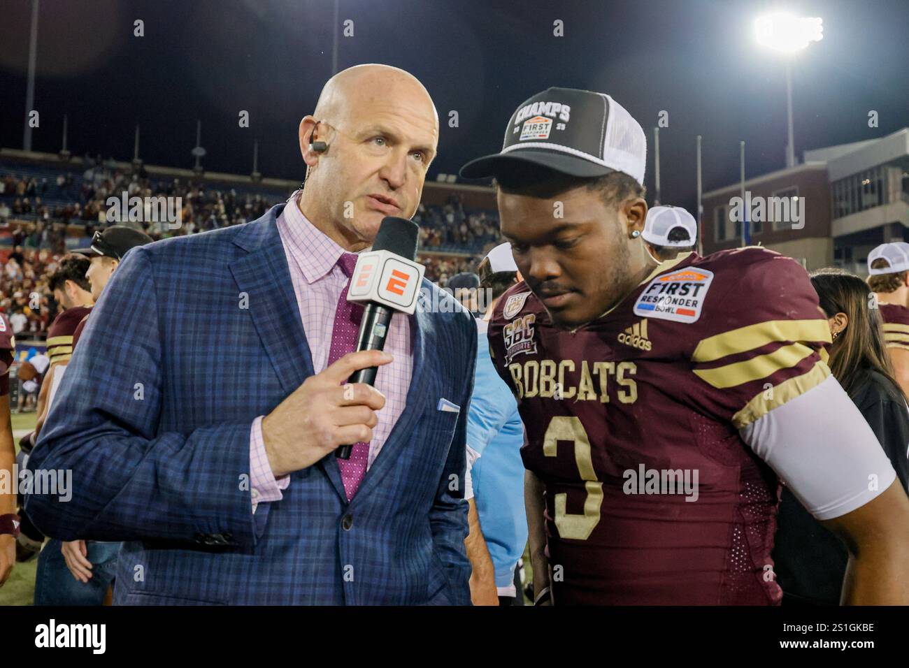 DALLAS, TX - JANUARY 03: ESPN sideline reporter Cole Cubelic does an ...