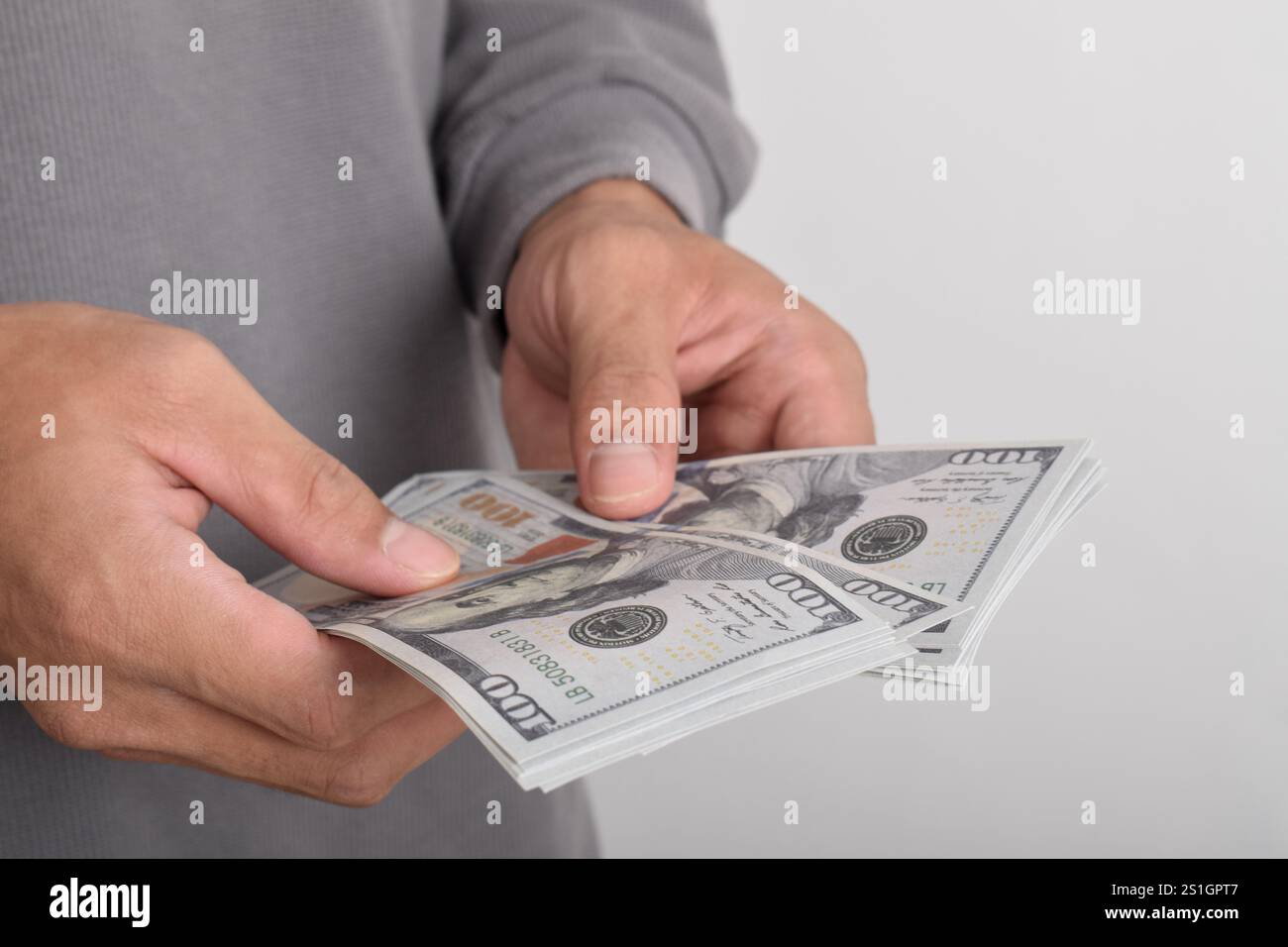 Close-up Hands counting money American dollars , Counting money ...