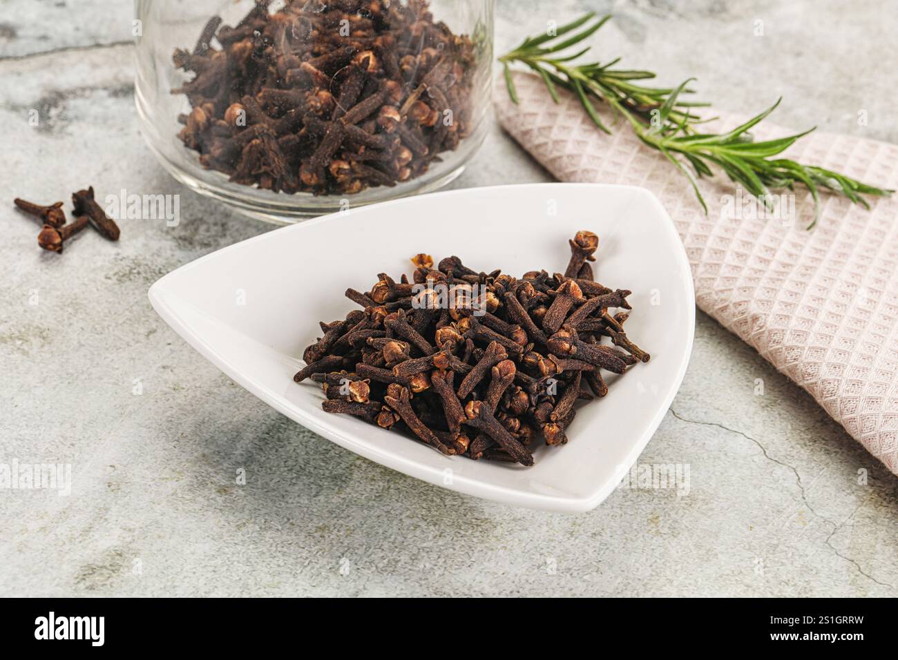Carnation cloves aroma flavour bud for cooking Stock Photo - Alamy