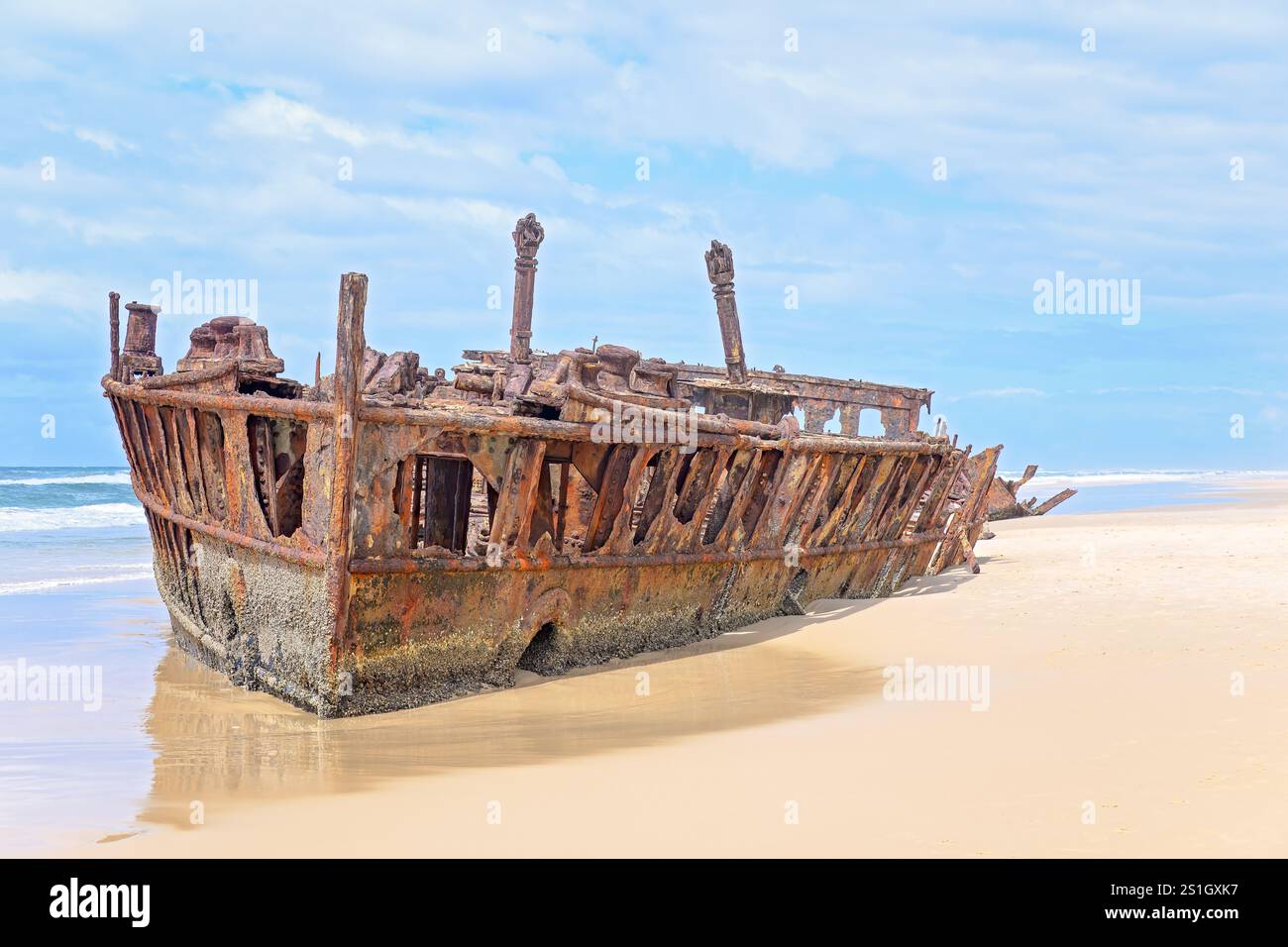Maheno ship wreck, K'gari Fraser island, historic rusted wreckage 75 ...