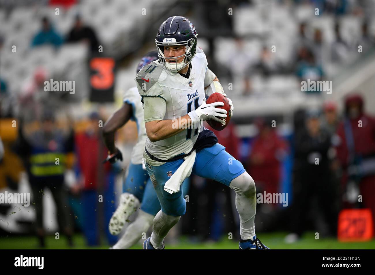 Tennessee Titans quarterback Mason Rudolph (11) looks for a receiver ...