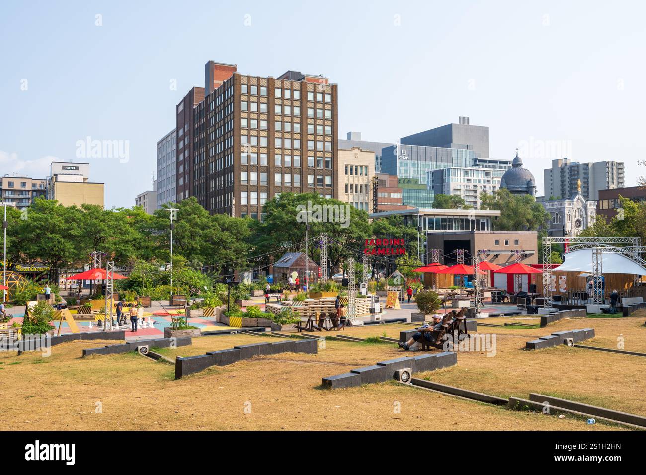 Jardins Gamelin outdoor concerts in the summer in Place Émilie-Gamelin ...