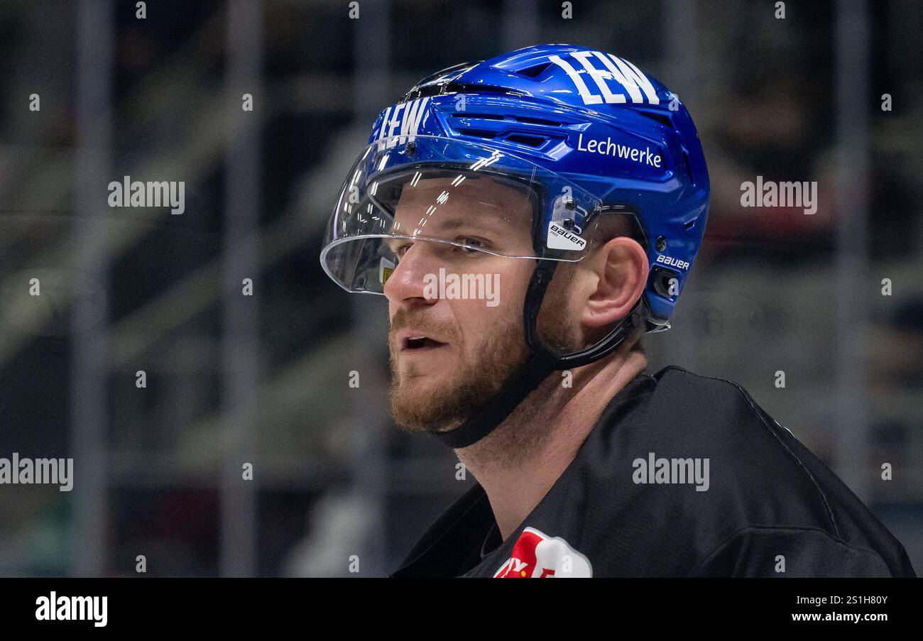 Maximilian Renner (Augsburger Panther, #58) / Portrait / Portraet. GER, Augsburger Panther vs ...