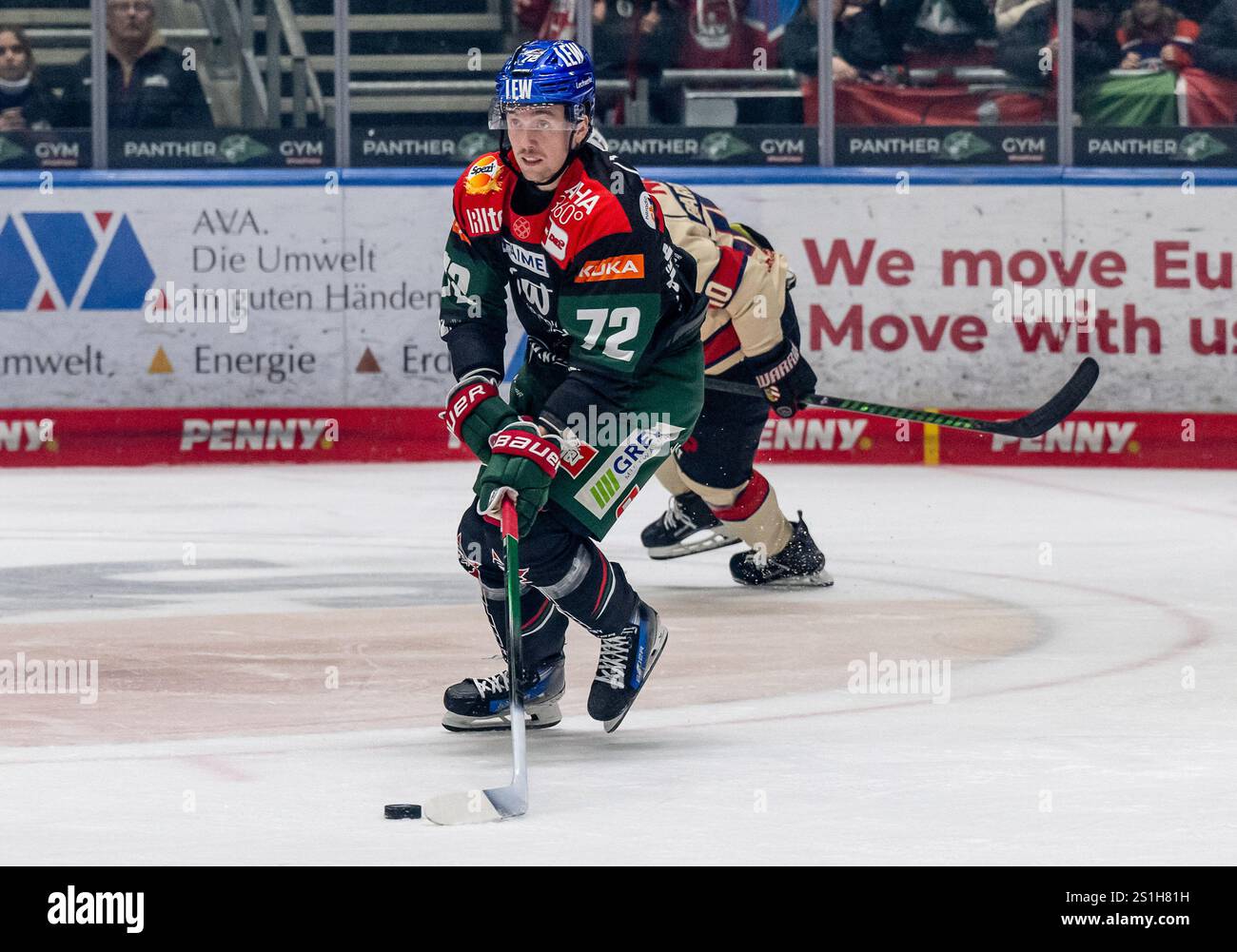 Riley McCourt (Augsburger Panther, #72). GER, Augsburger Panther vs ...
