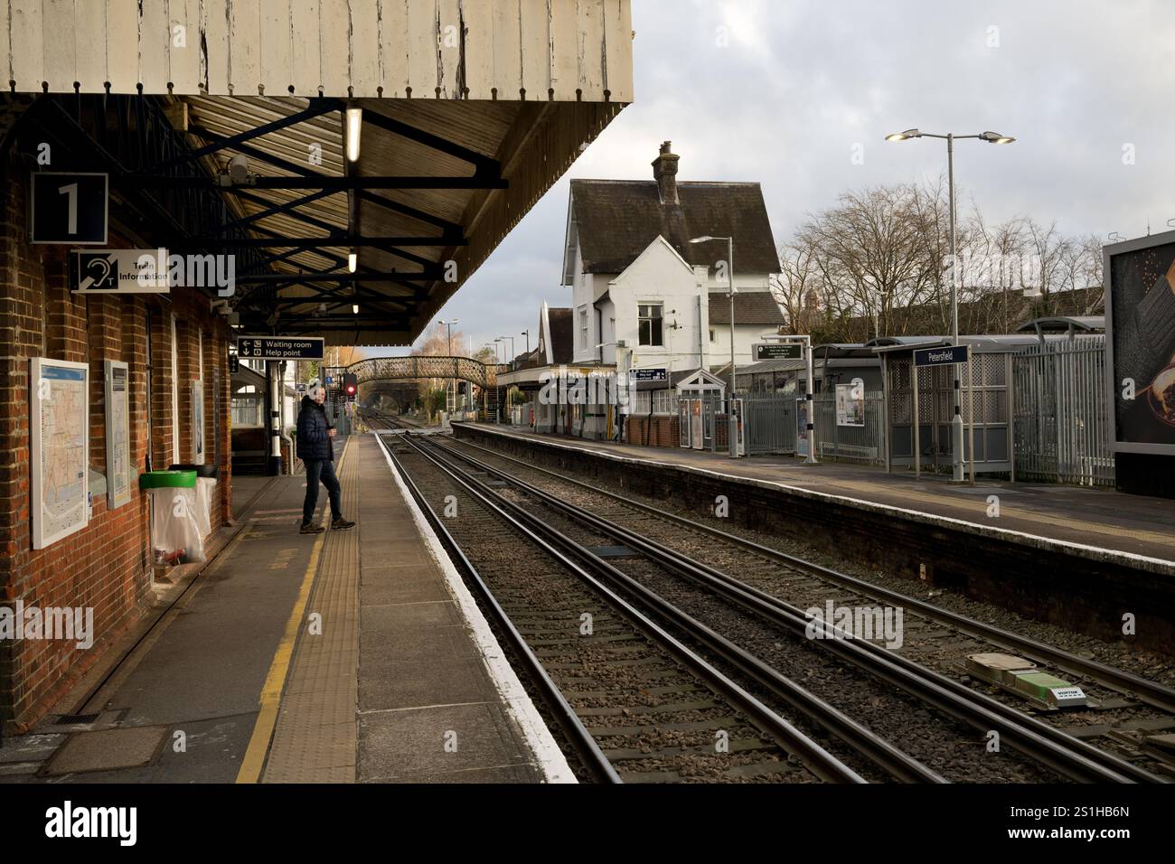 Petersfield station hi-res stock photography and images - Alamy