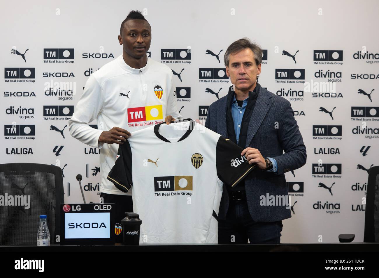 UMAR SADIQ NIGERIAN FORWARD OF VALENCIA CF Stock Photo - Alamy
