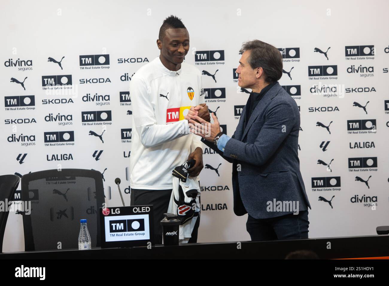 Valencia cf nigeria hi-res stock photography and images - Alamy