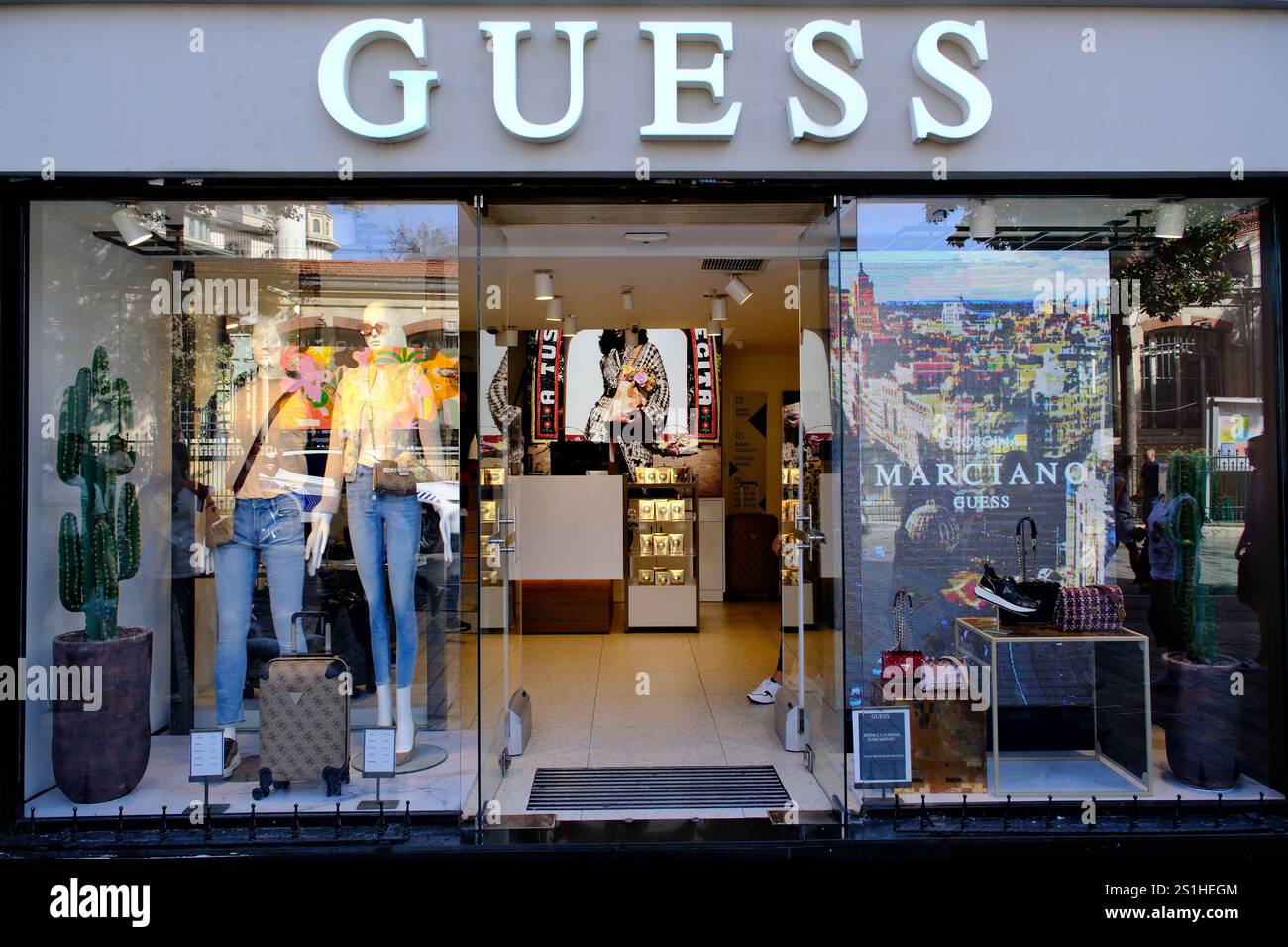 Guess clothing hi-res stock photography and images - Alamy