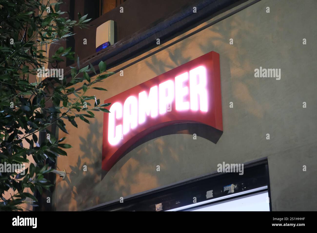 Camper company brand logo Stock Photo - Alamy