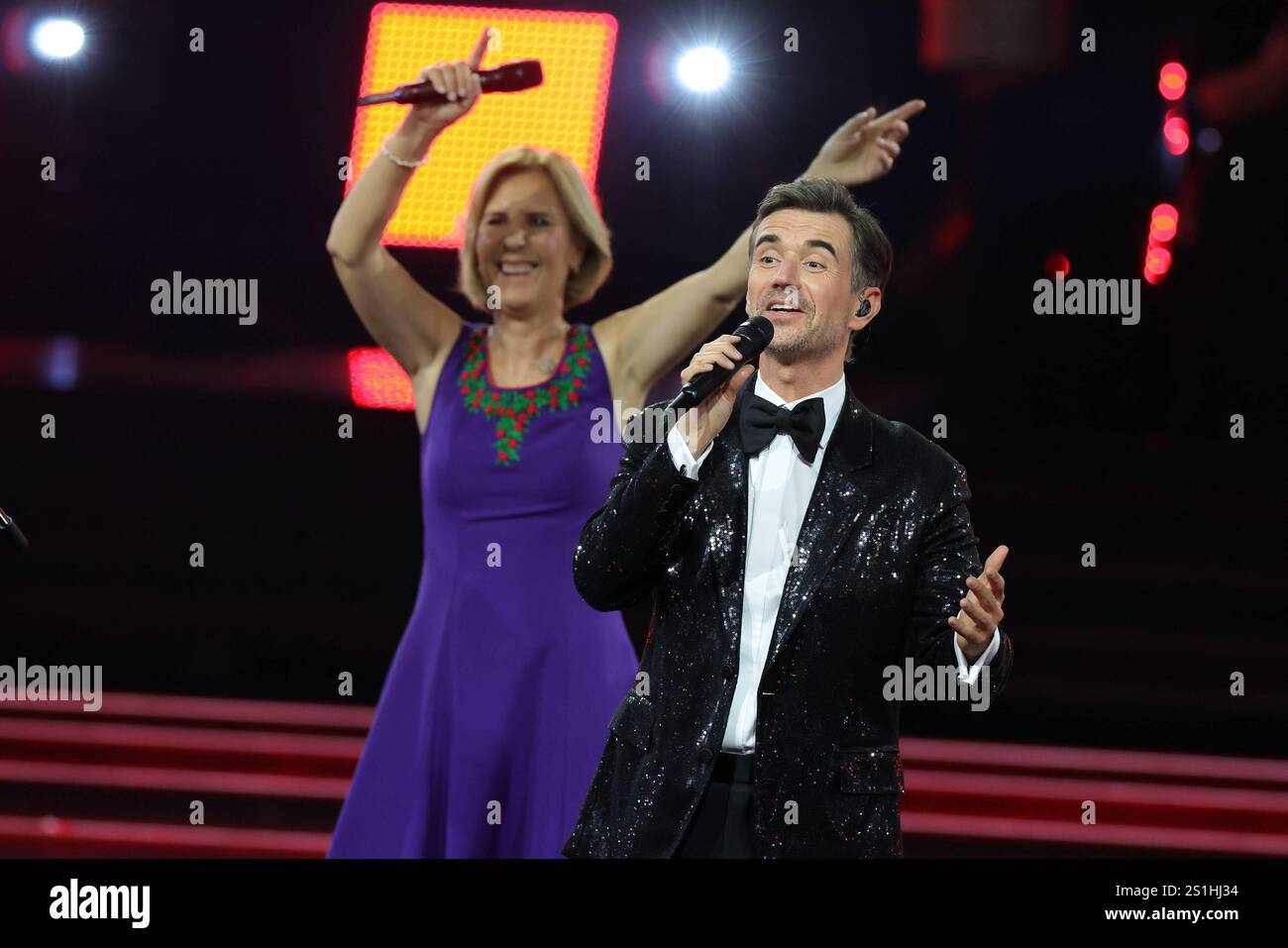 Silvester-Schlagerboom 2025 live Die Wunderlichtershow Florian Silbereisen und Annemarie Oesch ...