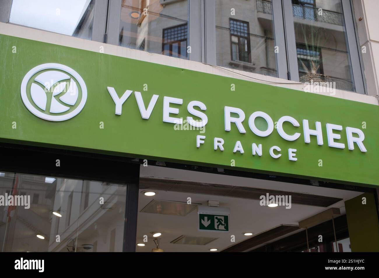 Yves Rocher brand logo store sign Stock Photo - Alamy