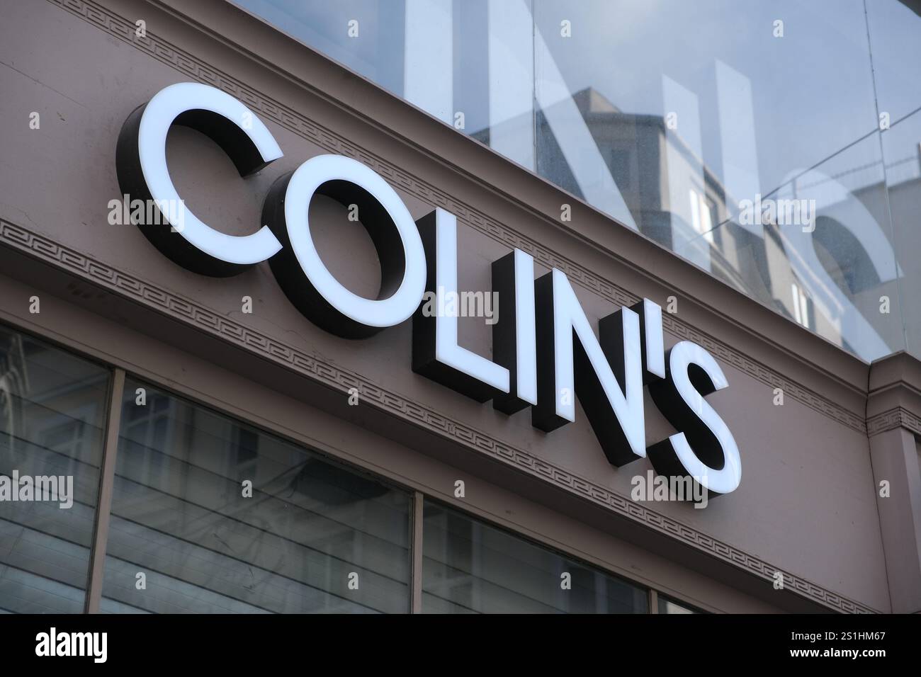COLIN'S brand logo store sign Stock Photo - Alamy