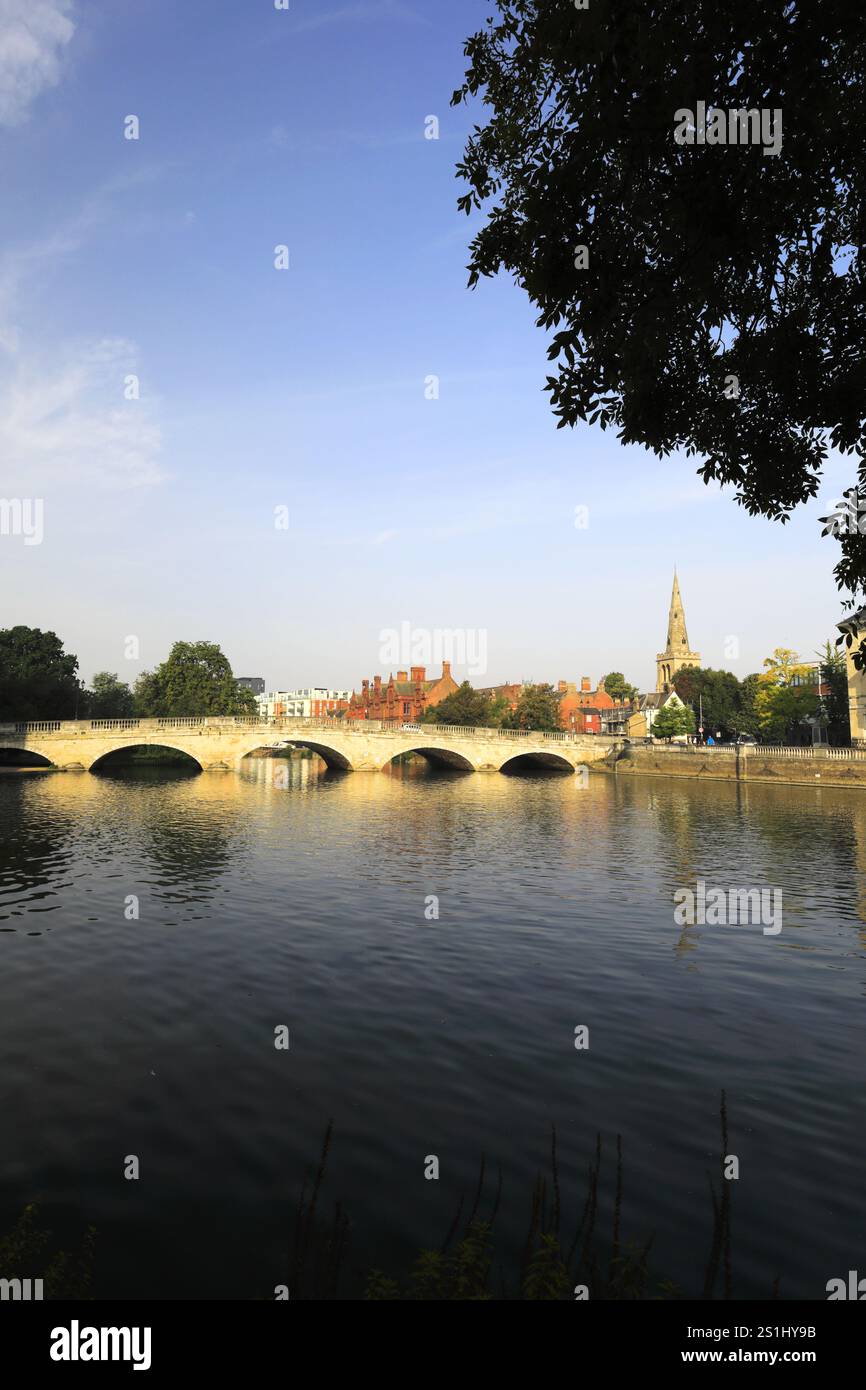 The stone road bridge over the river Great Ouse, Bedford town ...