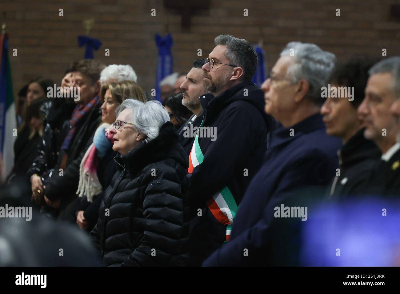 Bologna, Messa celebrata dall'arcivescovo Matteo Zuppi nella giornata ...