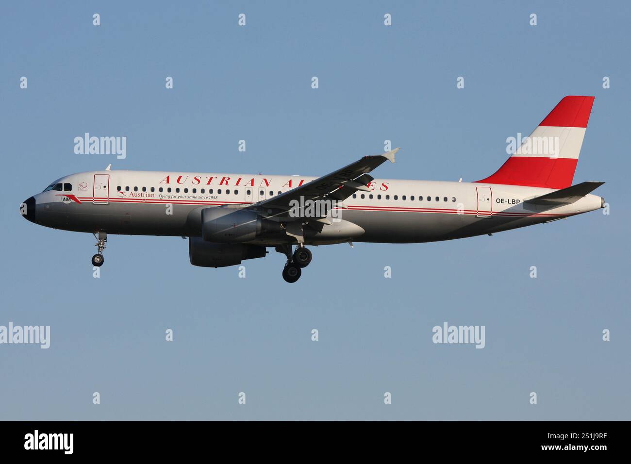 Austrian Airlines Airbus A320-200 in 50 years anniversary retro livery ...
