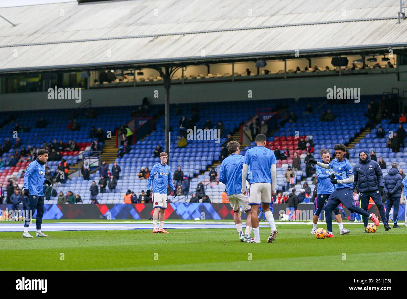 London, UK. 04th Jan, 2025. Chelsea players warm up Chelsea forward ...