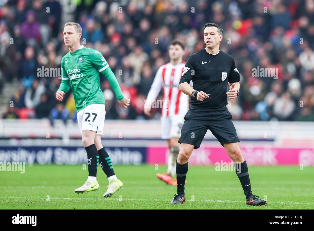 Referee, Dean Whitestone during the Sky Bet Championship match between ...