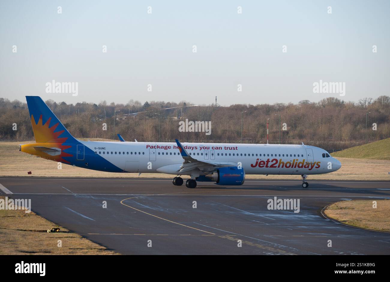 Jet2 Airbus A321-251NX at Birmingham Airport, UK (G-SUNC Stock Photo ...