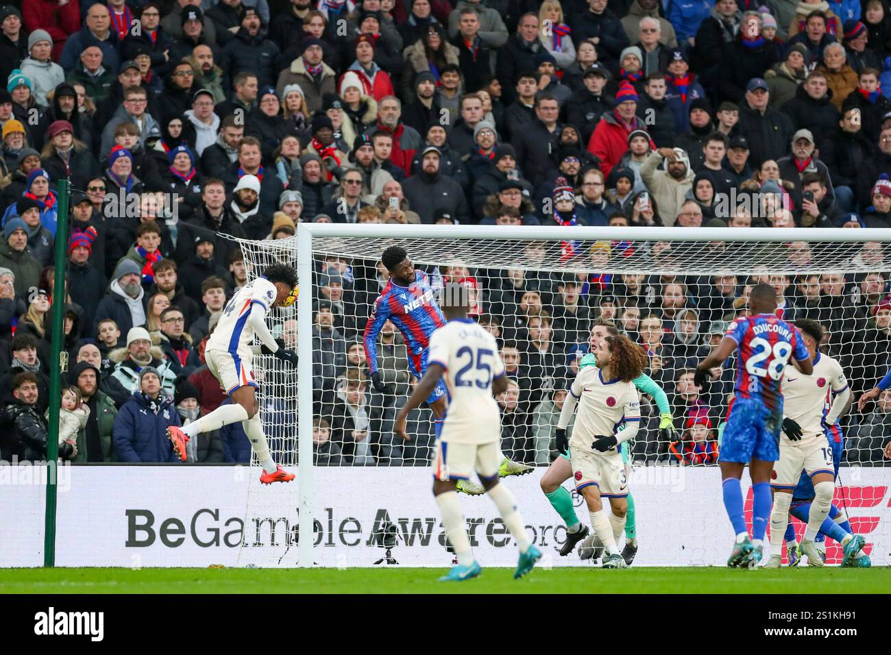 London, UK. 04th Jan, 2025. Chelsea defender Josh-Kofi Acheampong (34 ...