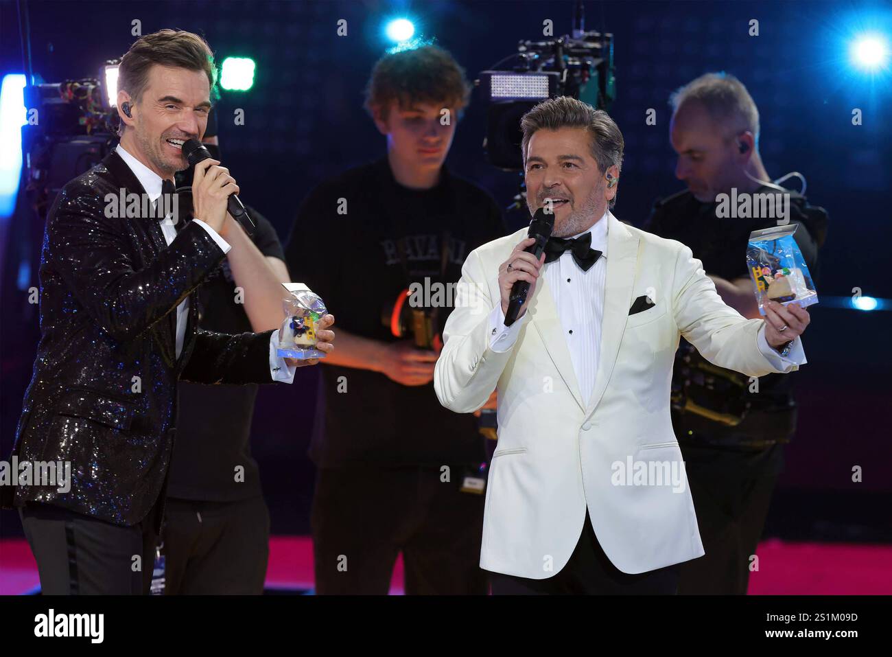 Silvester-Schlagerboom 2025 live Die Wunderlichtershow Florian Silbereisen und Thomas Anders ...