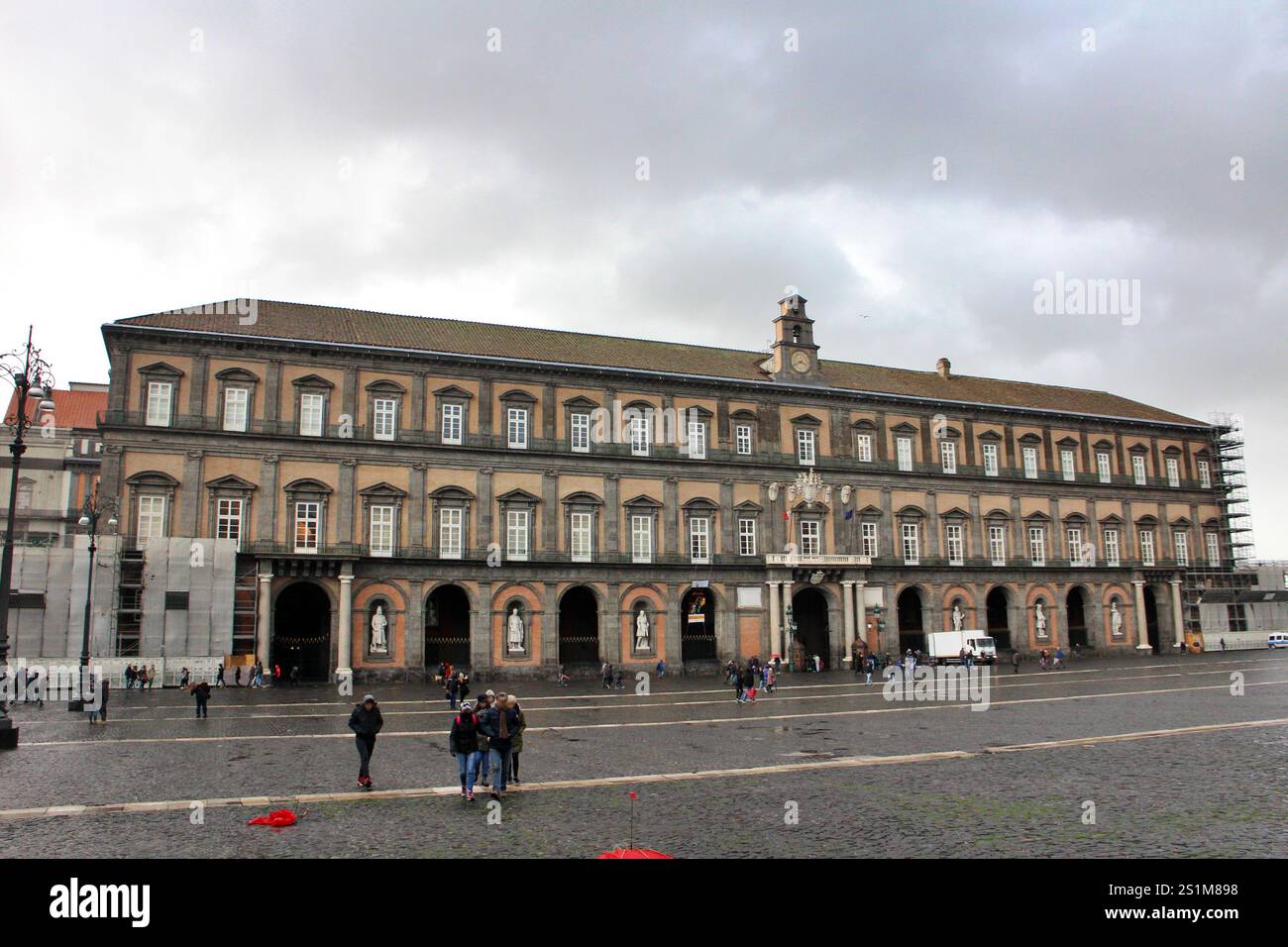 Royal palace naples italy hi-res stock photography and images - Alamy