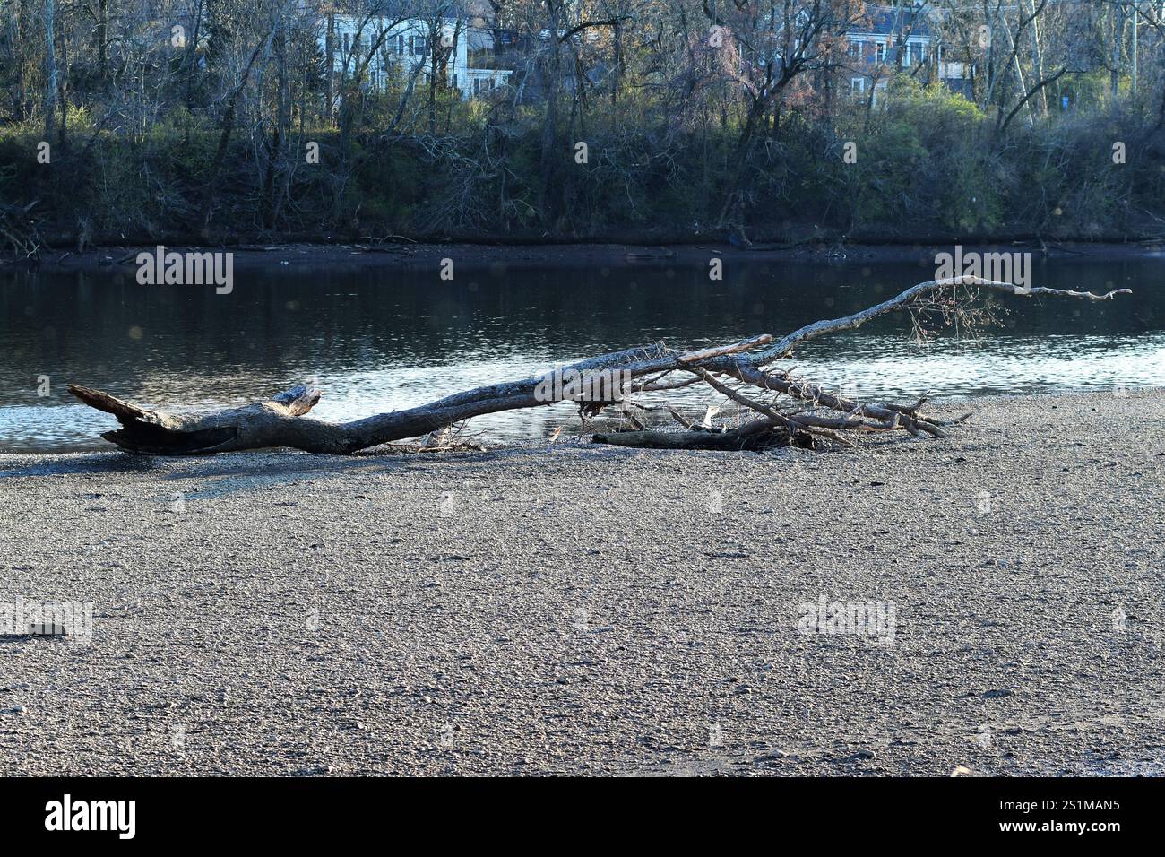 RIVER RUNS DRY: Prolonged drought conditions in a warming world dry up ...
