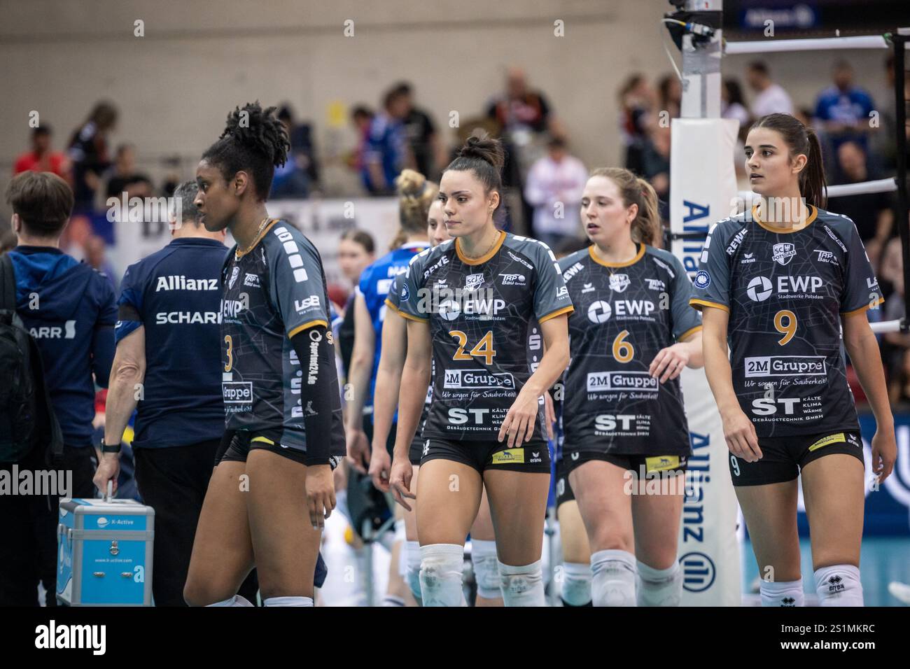 Danielle Harbin (SC Potsdam, #03) , Jade Cholet (SC Potsdam, #24 ...