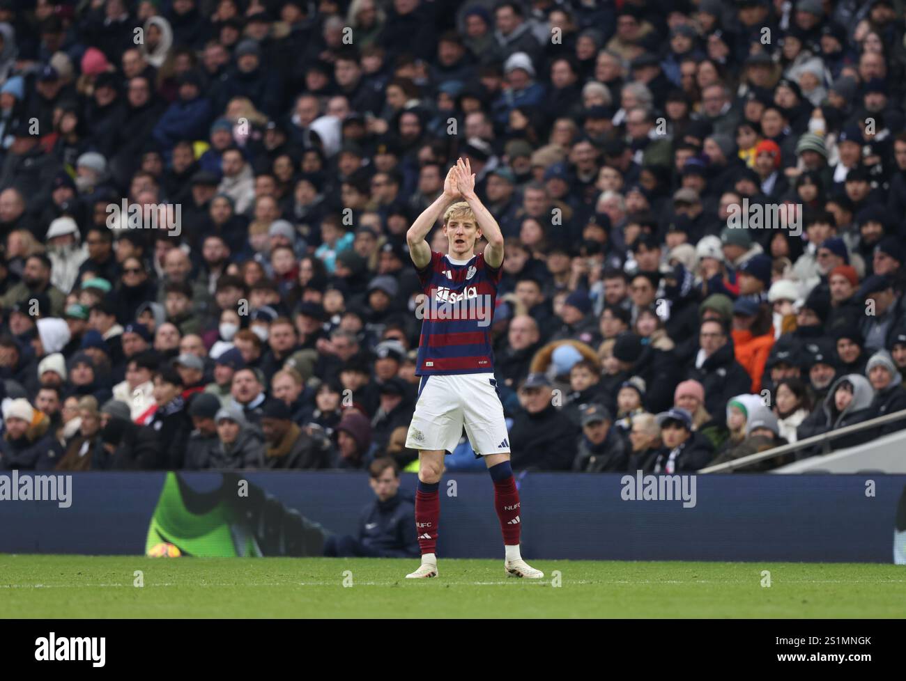 London, UK. 04th Jan, 2025. Anthony Gordon (NU) applauds the fans after ...