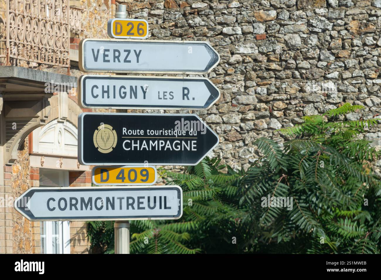 Road signes, directions and places of destinations, Gran Cru villages ...