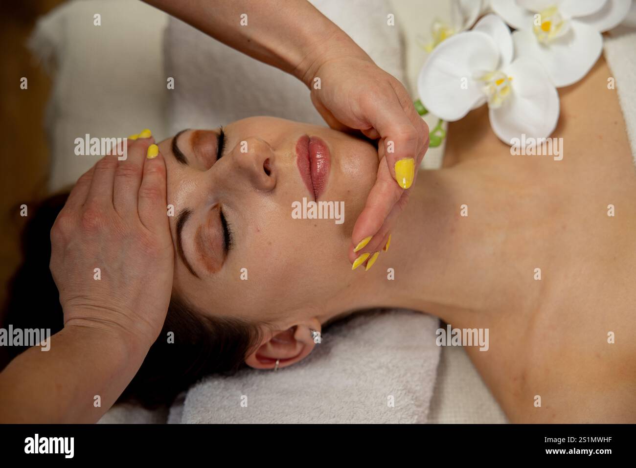 Enjoy a Relaxing Facial Treatment at a Spa for total rejuvenation and ...