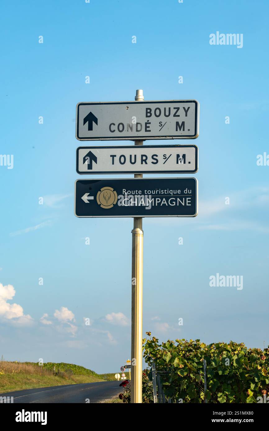 Road signes, directions and places of destinations, Gran Cru villages ...