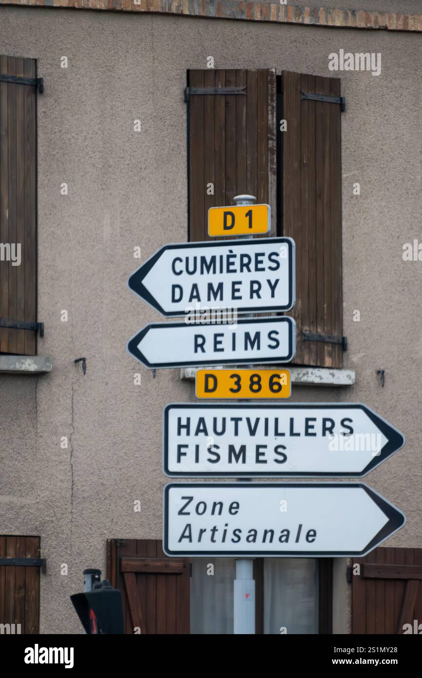 Road signes, directions and places of destinations, Gran Cru villages ...
