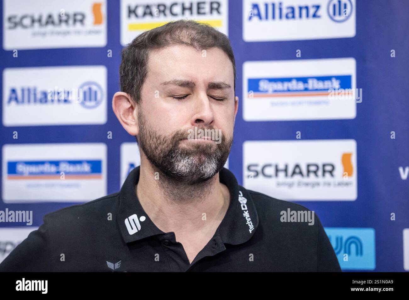 Riccardo Boieri (SC Potsdam, Head-Coach) mit geschlossenen Augen / GER ...