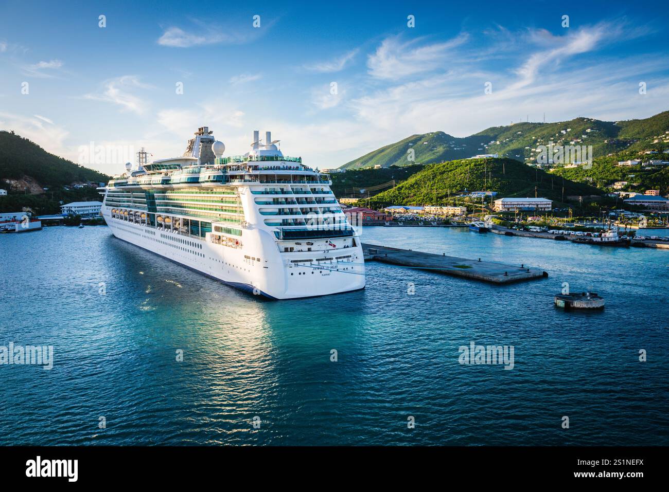 St. Thomas, USVI USA - November 27, 2017: Royal Caribbean Jewel of the ...