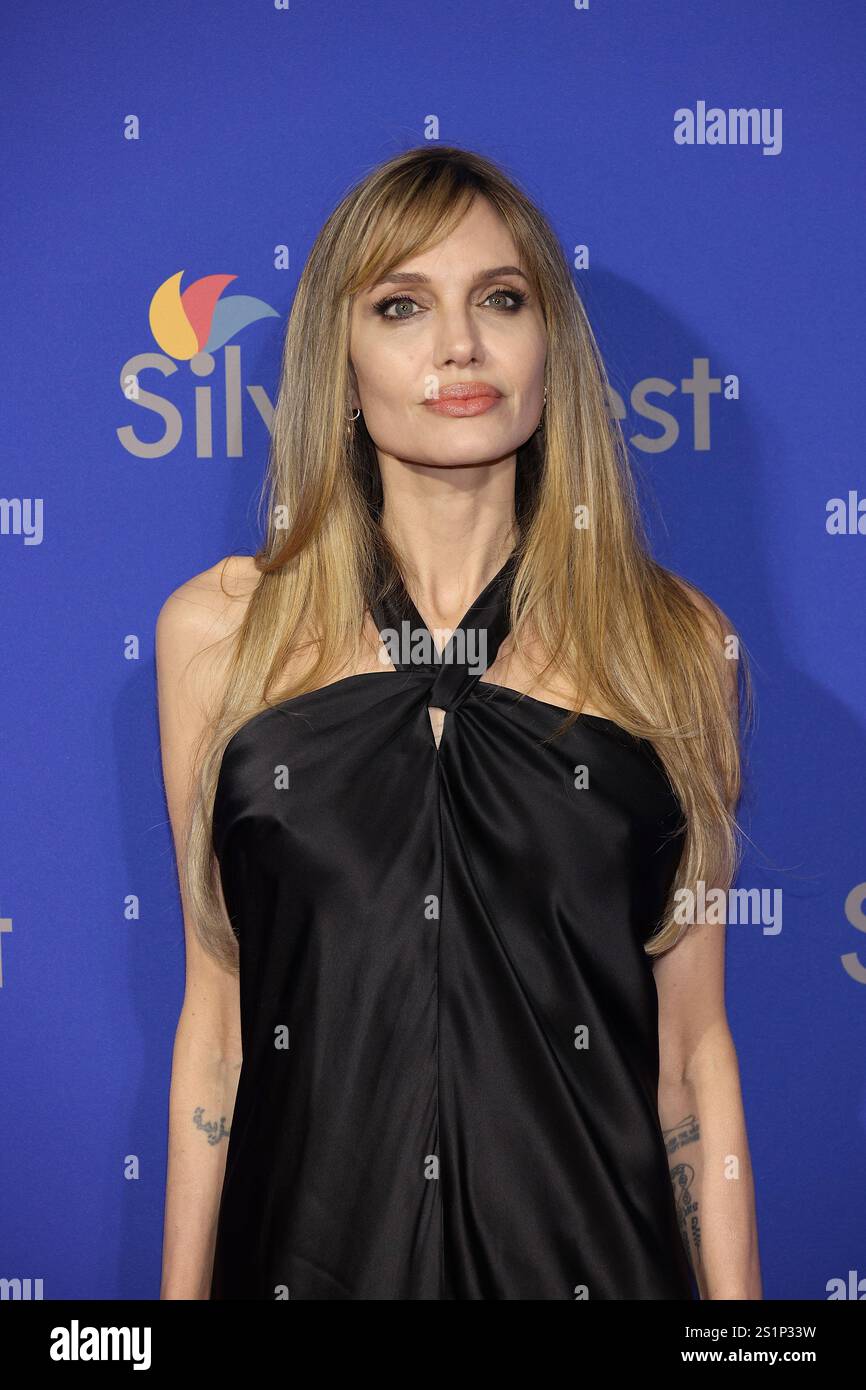 Palm Springs, USA. 04th Jan, 2025. Angelina Jolie attends the 36th ...