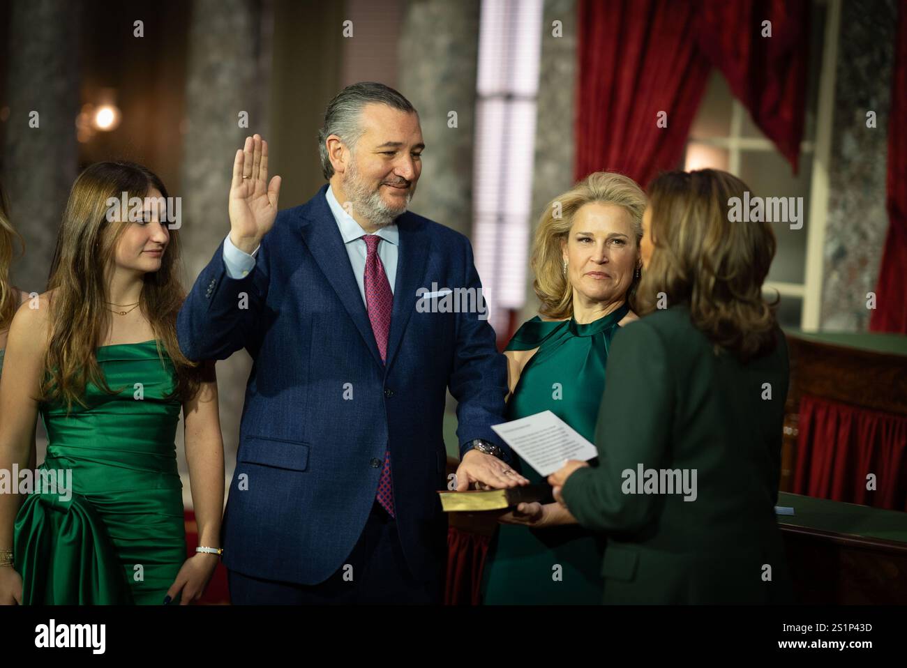 Washington, District Of Columbia, USA. 3rd Jan, 2025. Sen. TED CRUZ (R ...